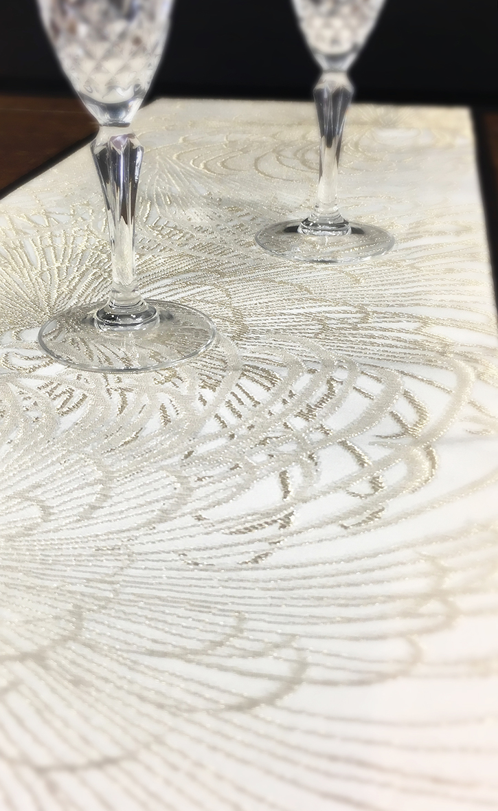 Silk Table Liner KIKU - 黒香師工房